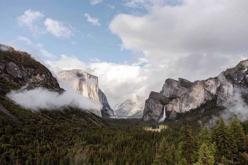 17 Best Places to Elope in Yosemite National Park